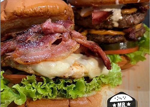 Cardápio completo de Mr Burguer, Arcos / MG, na VIP Table